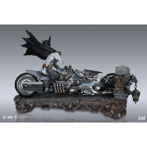 Gifts Greetings XM Studios Batman: White Knight (Batcycle Edition) 1/4 ...