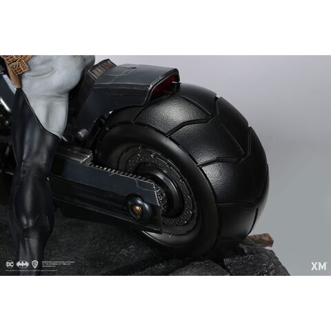 Gifts Greetings XM Studios Batman: White Knight (Batcycle Edition) 1/4 ...